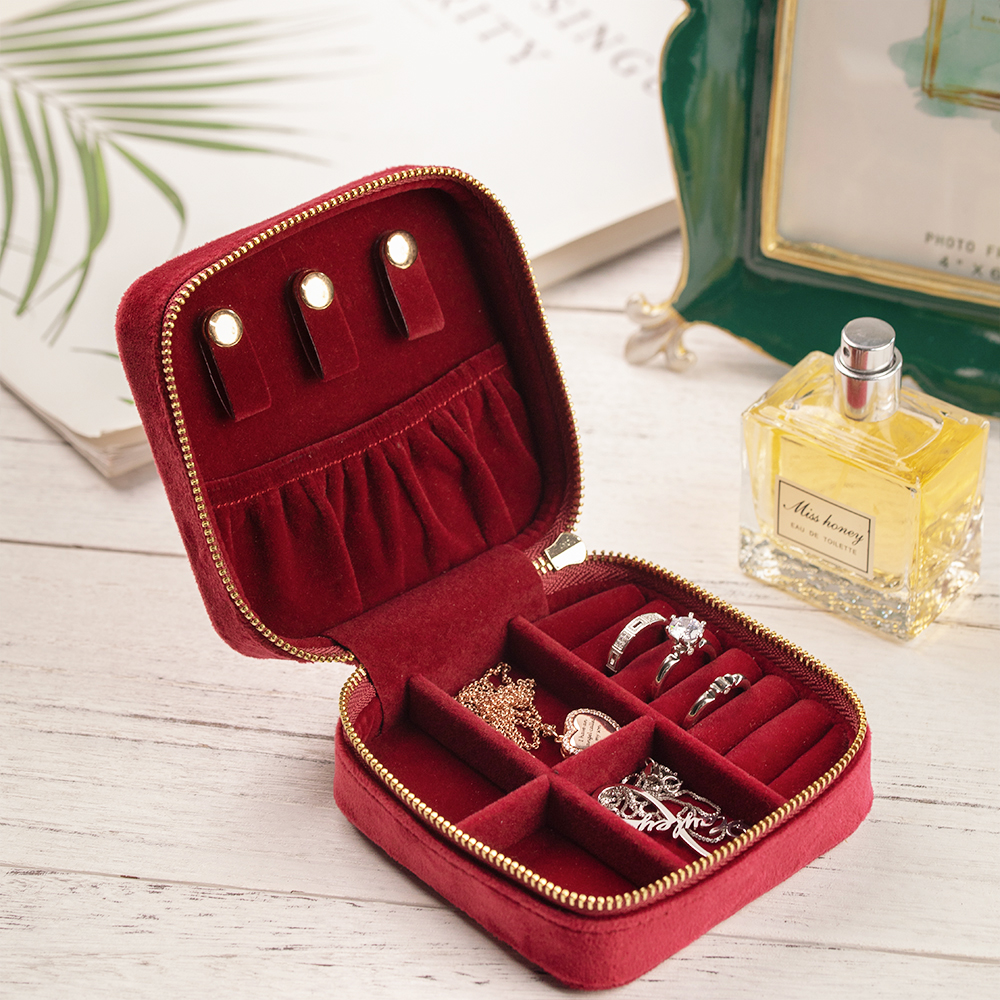 Personalized Portable Jewelry Case with Name Travel Jewelry Box - CALLIE