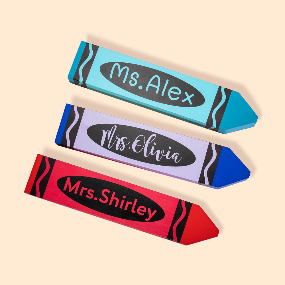 Personalisierte Lehrer hölzerne Buntstifte Schreibtisch Zeichen Name ...