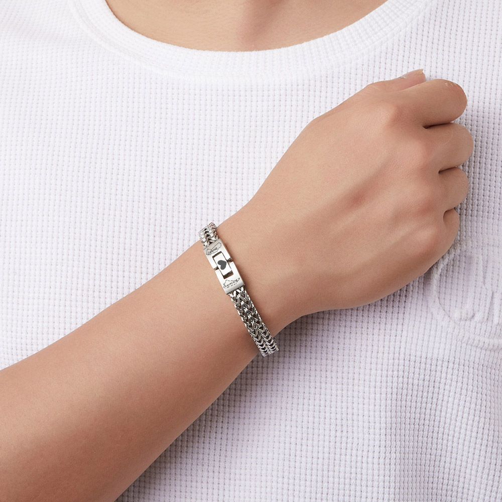 Personalized Men's Stainless Steel Interlocking Bracelet with Engraved ...