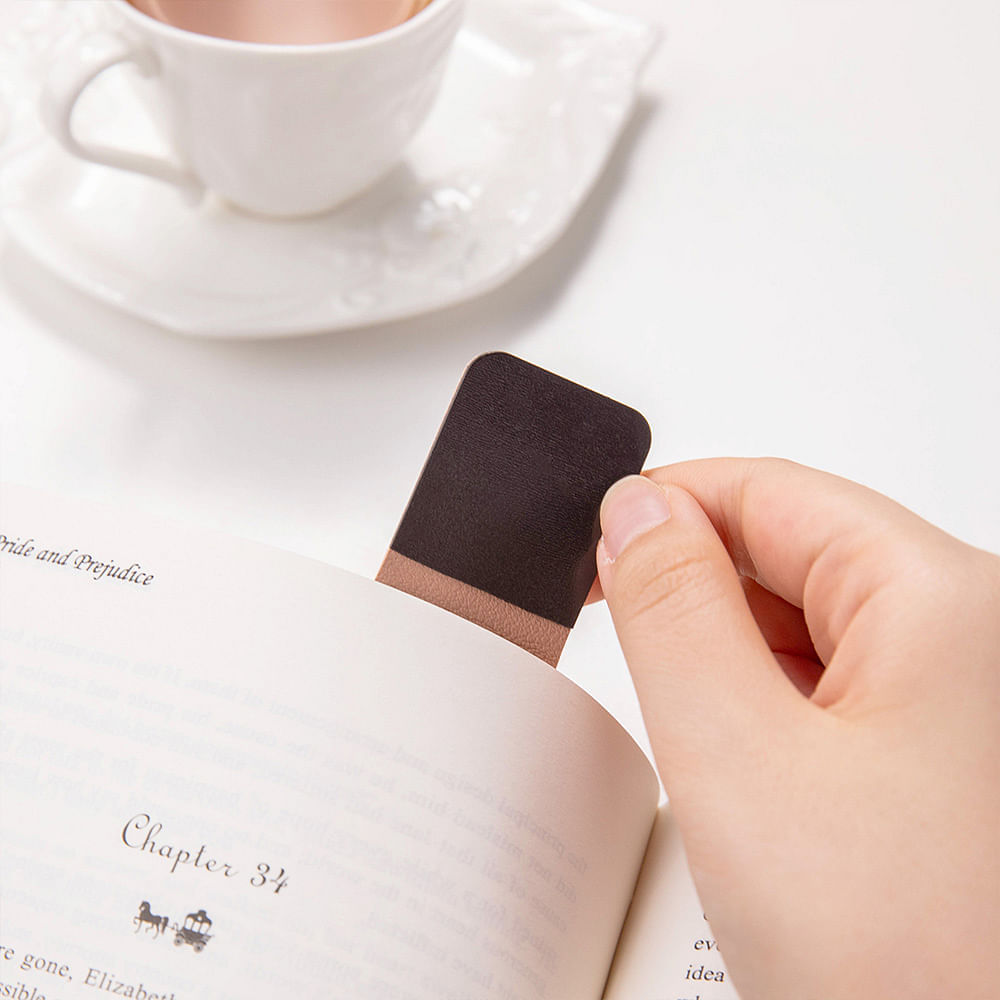 Personalized Minimalist Magnetic Leather Bookmark with Engraved Name ...