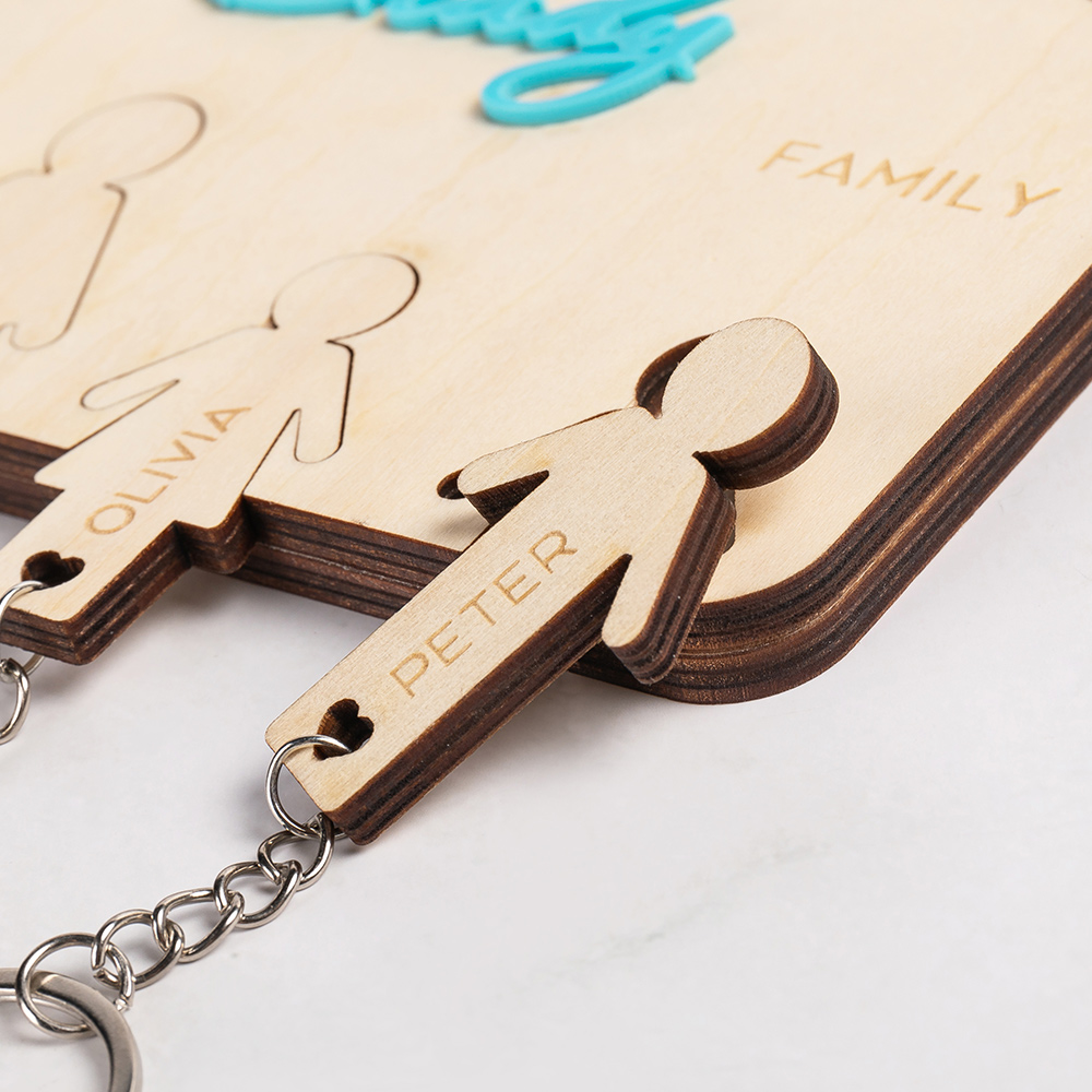 Personalised Wooden Family Names Key Holder for 2-6 Members Wall Mount ...