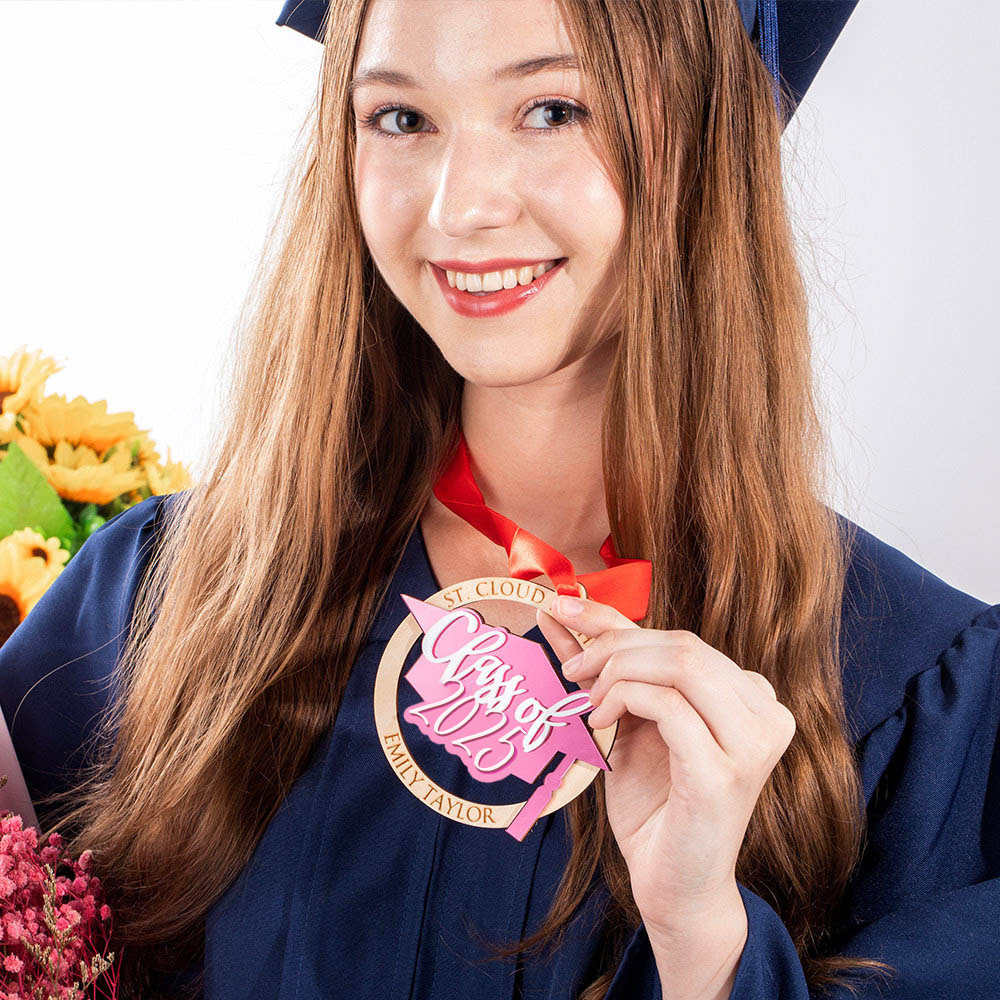 Personalized Class of 2025 Graduation Medal Ornament with Engraved Text Graduation Gift for ...