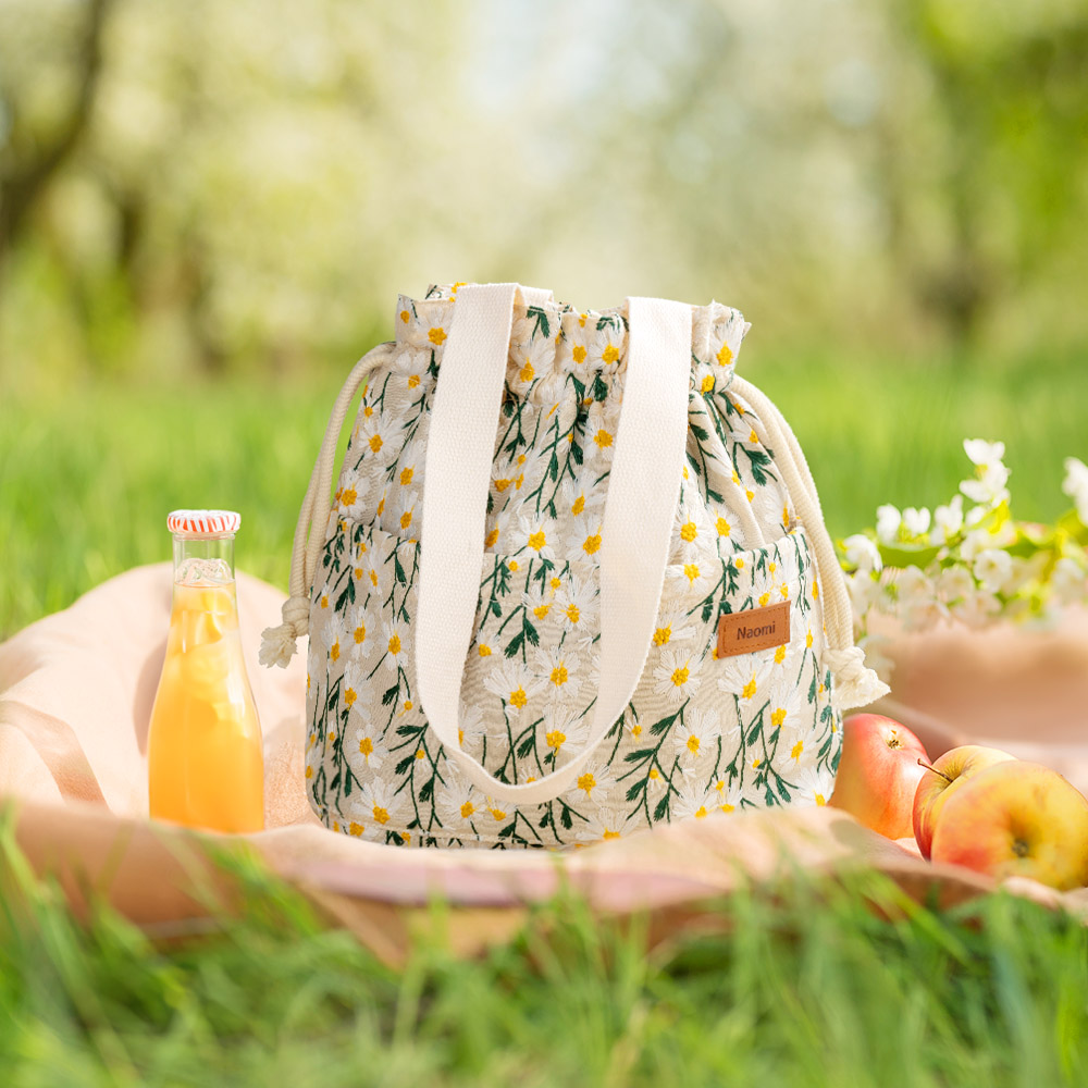 Personalised Embroidered Daisy Drawstring Lunch Bag with Engraved Name ...