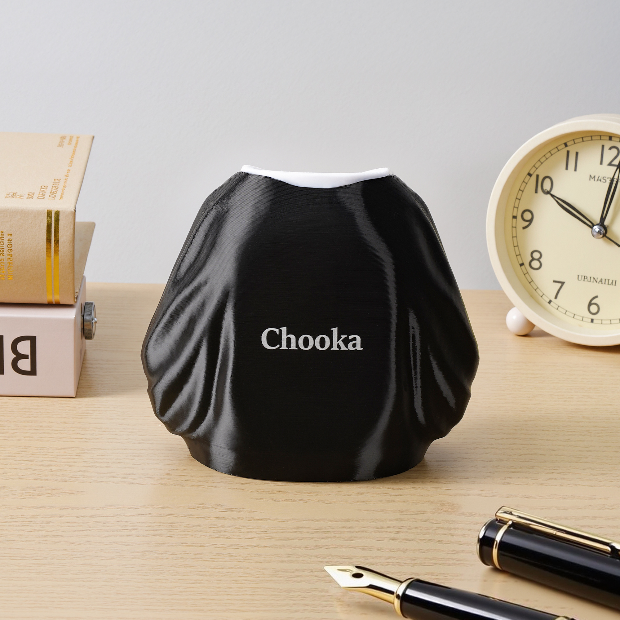 Personalised Lawyer Robe Design 3D-Printed Pen Holder with Name Desk ...