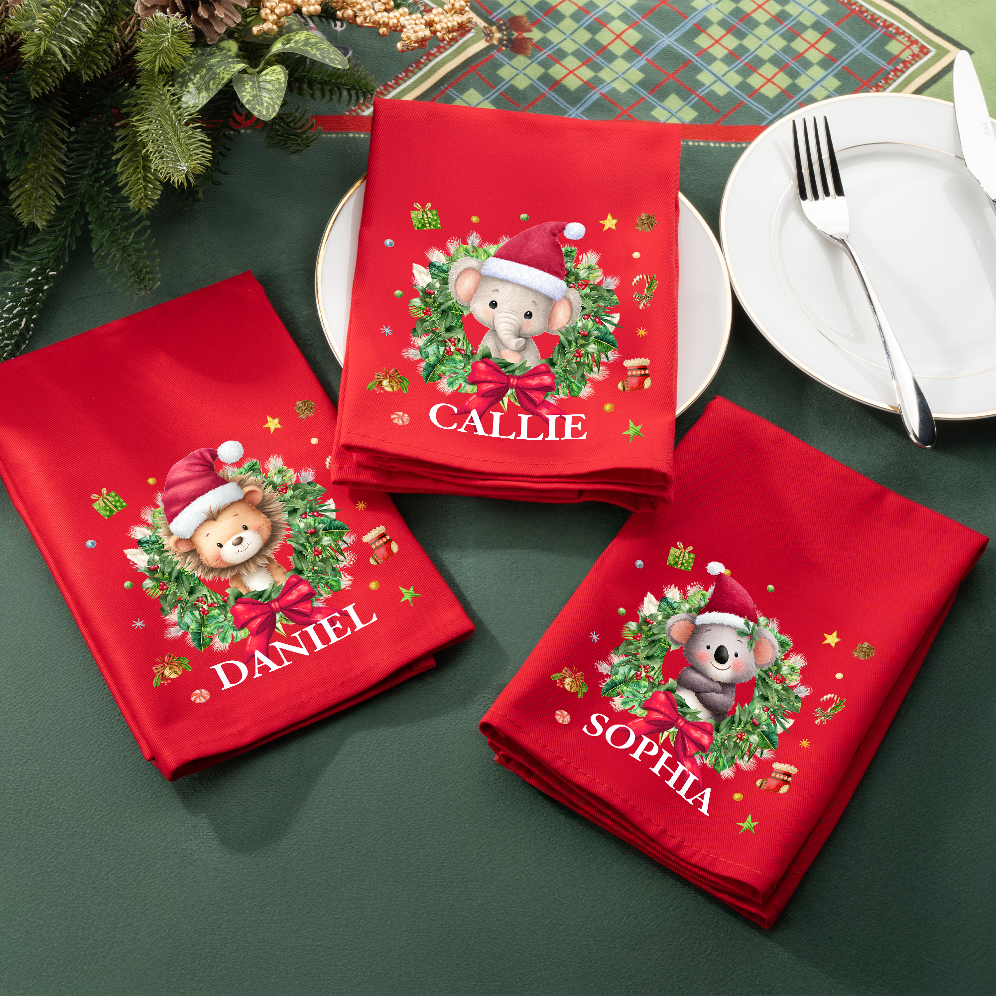 Personalized Cartoon Animals Christmas Wreath 100% Cotton Red Table ...