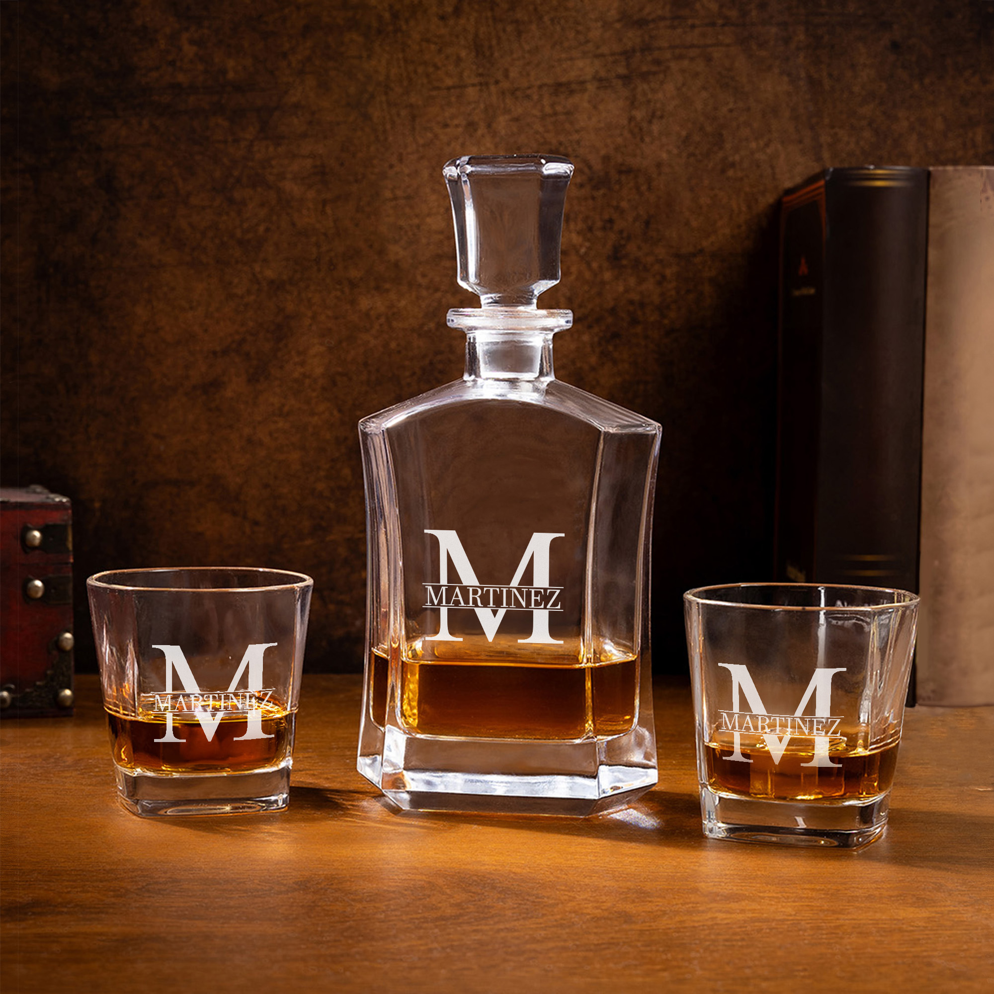 Personalized Retro Wreath Engraved Initial Whiskey Decanter Glasses ...