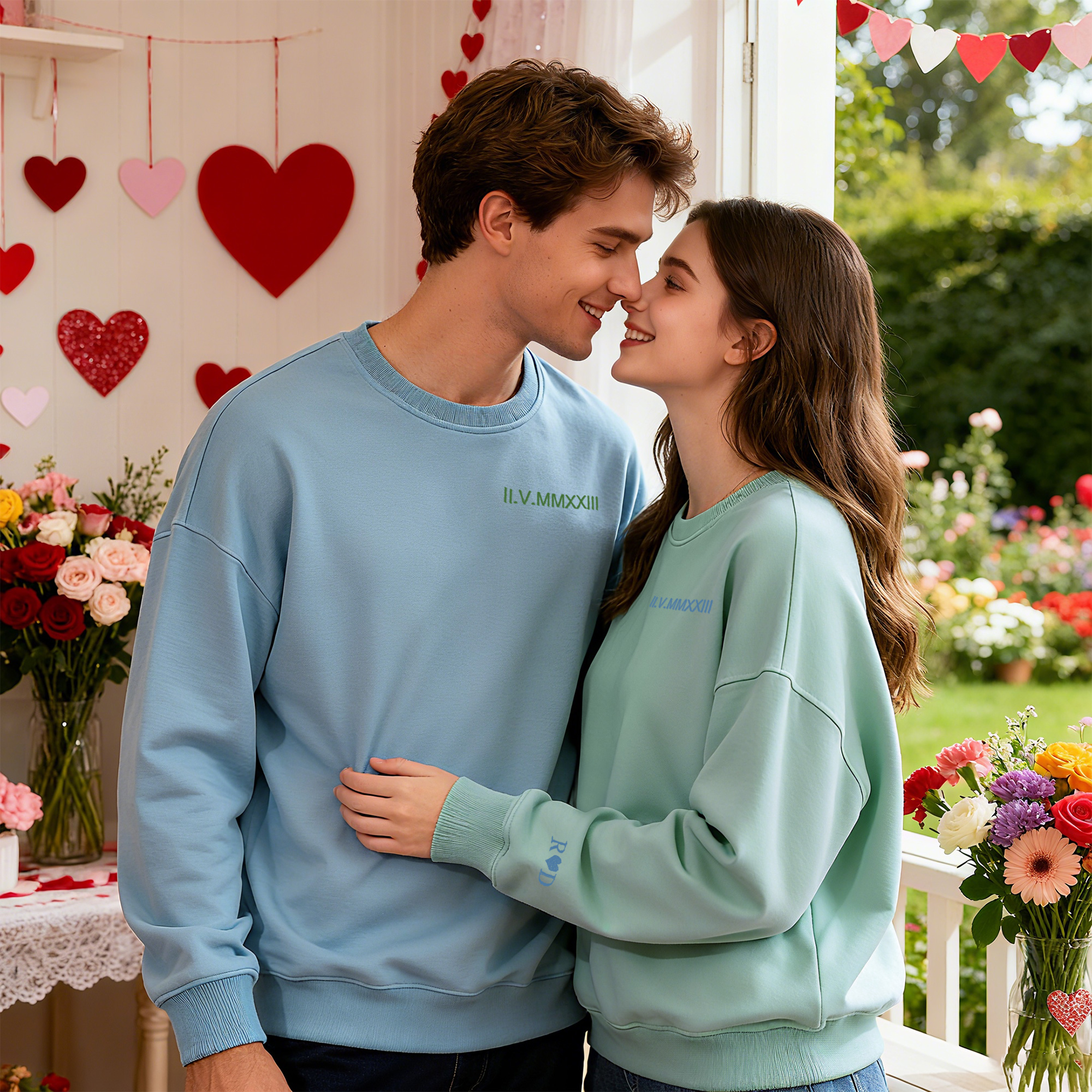 Personligt broderade initialer Sweatshirt Hoodie med romerska siffror ...