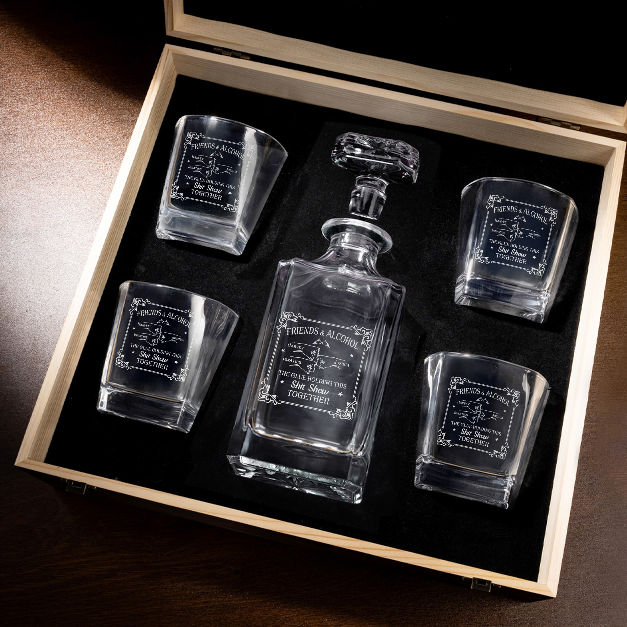 Personalised Fist Bump Whiskey Decanter and 2 Glasses with Name Bar ...
