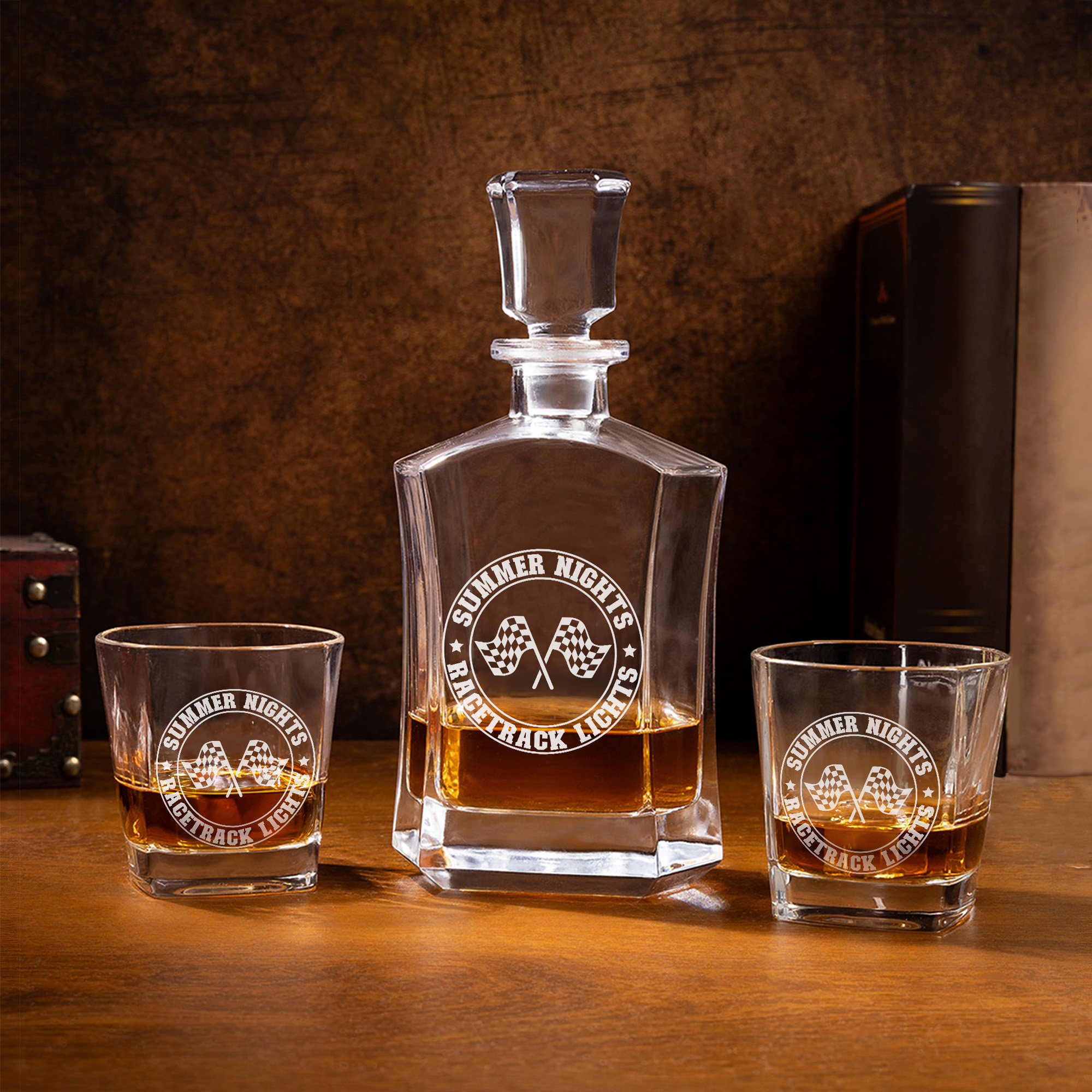 Personalisierte Rennwagen Thema Whiskey Dekanter Glas mit eingraviertem ...