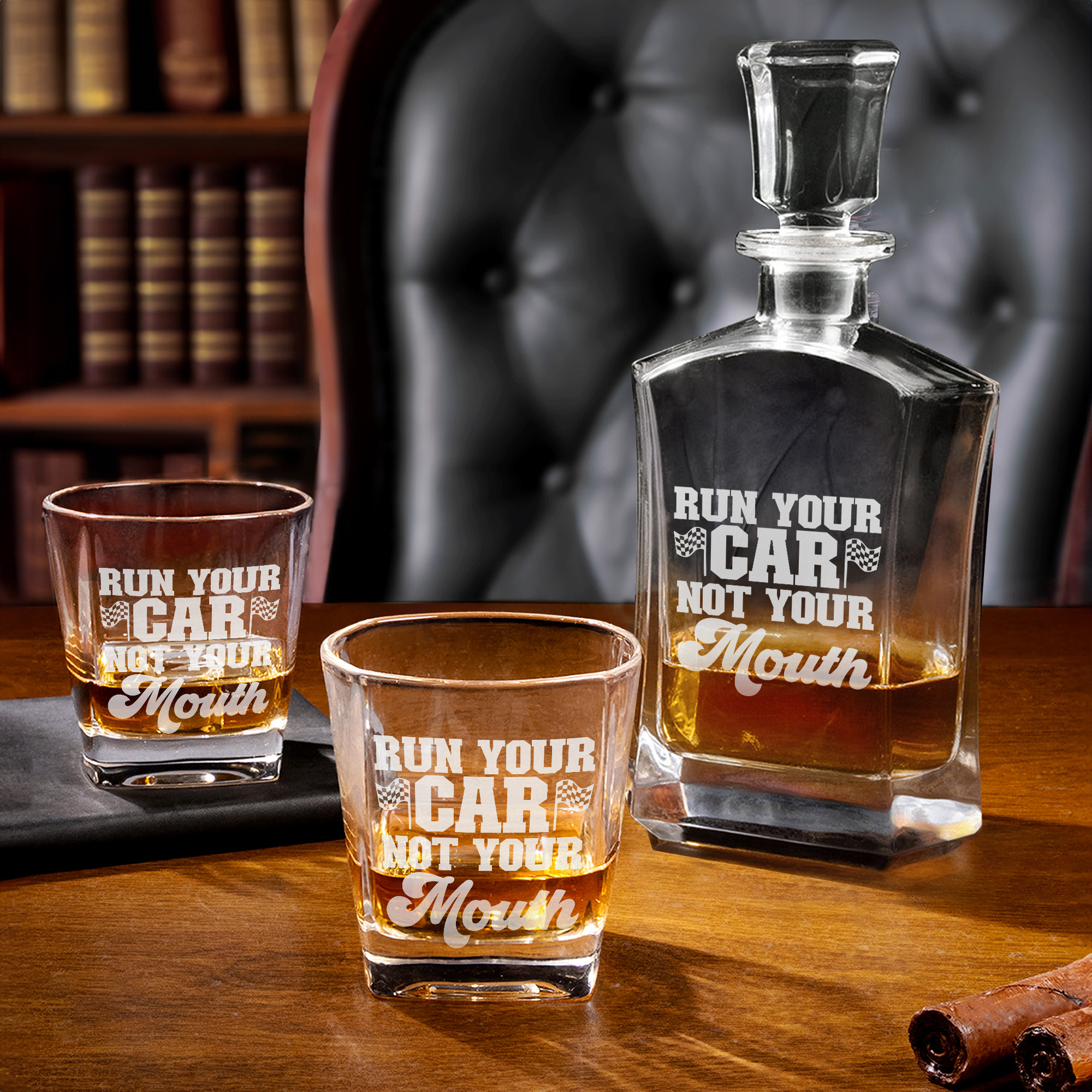 Personalisierte Rennwagen Thema Whiskey Dekanter Glas mit eingraviertem ...