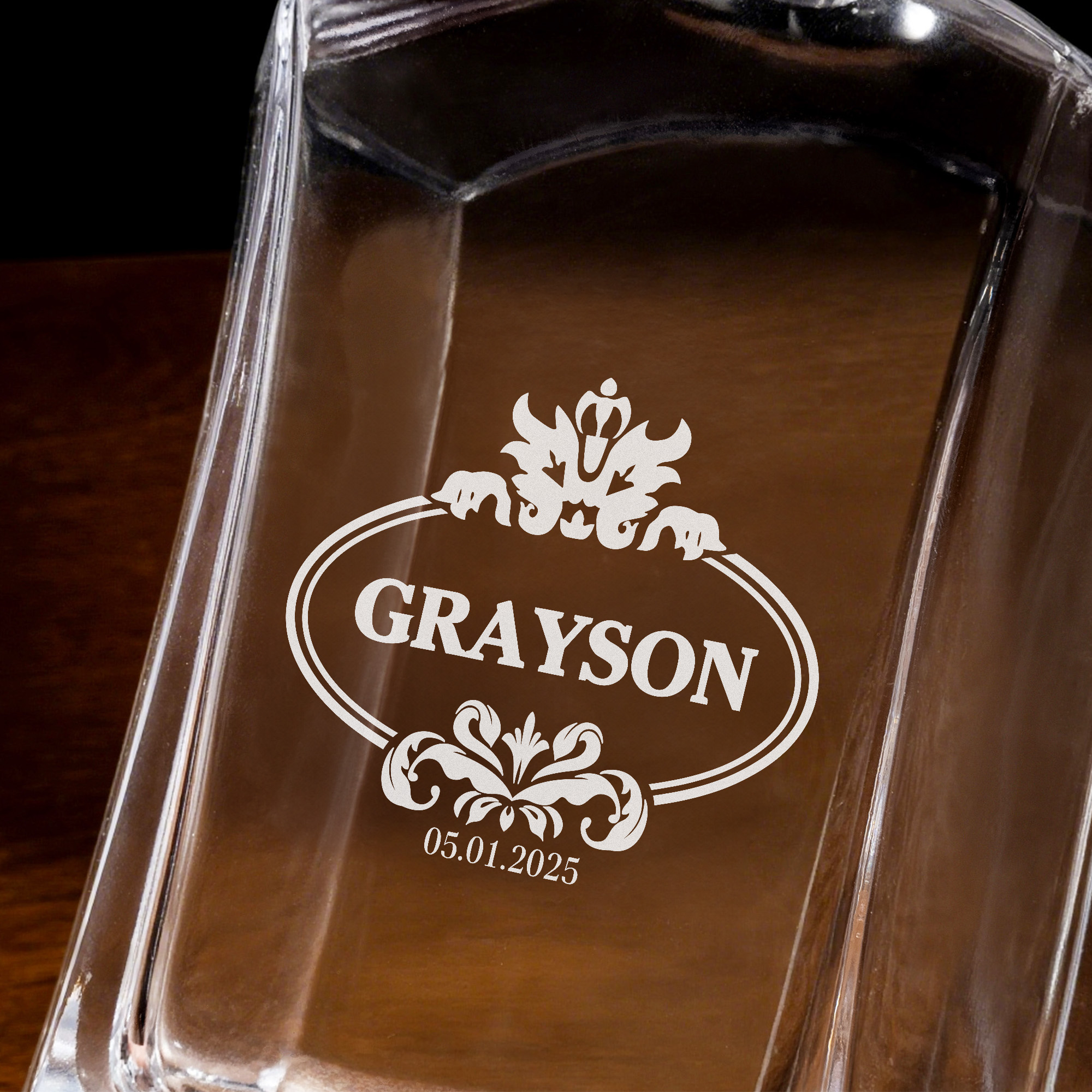 Personalised Engraved Vintage Border Text Whiskey Decanter Bar ...