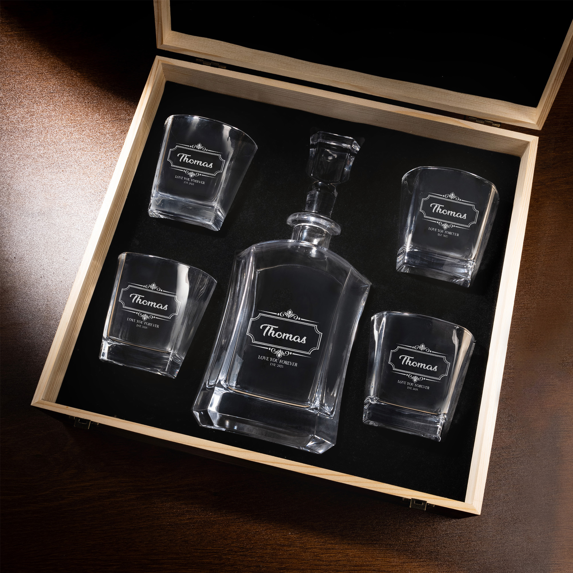 Personalised Engraved Vintage Border Text Whiskey Decanter 2 Glasses ...