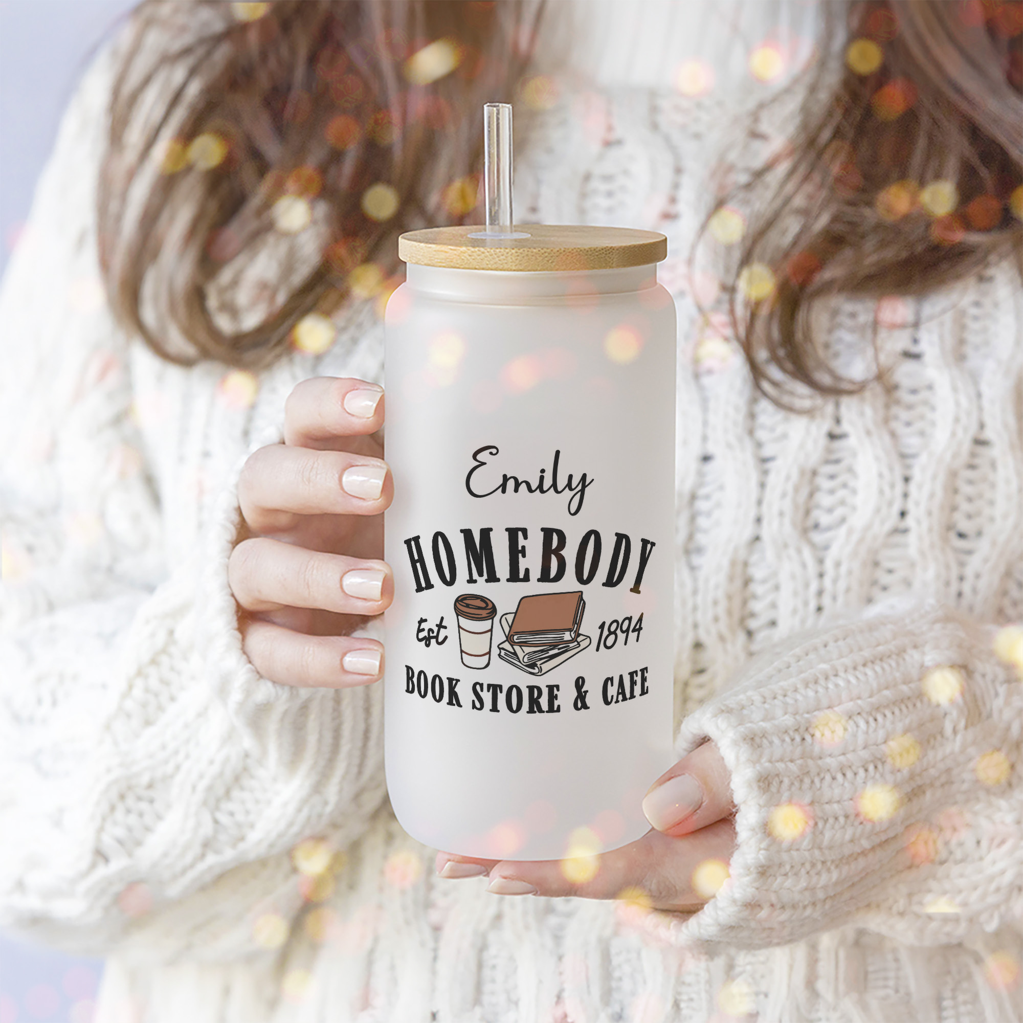 Personalisierte Homebody Book Store & Cafe Name 20 oz Glasbecher mit ...