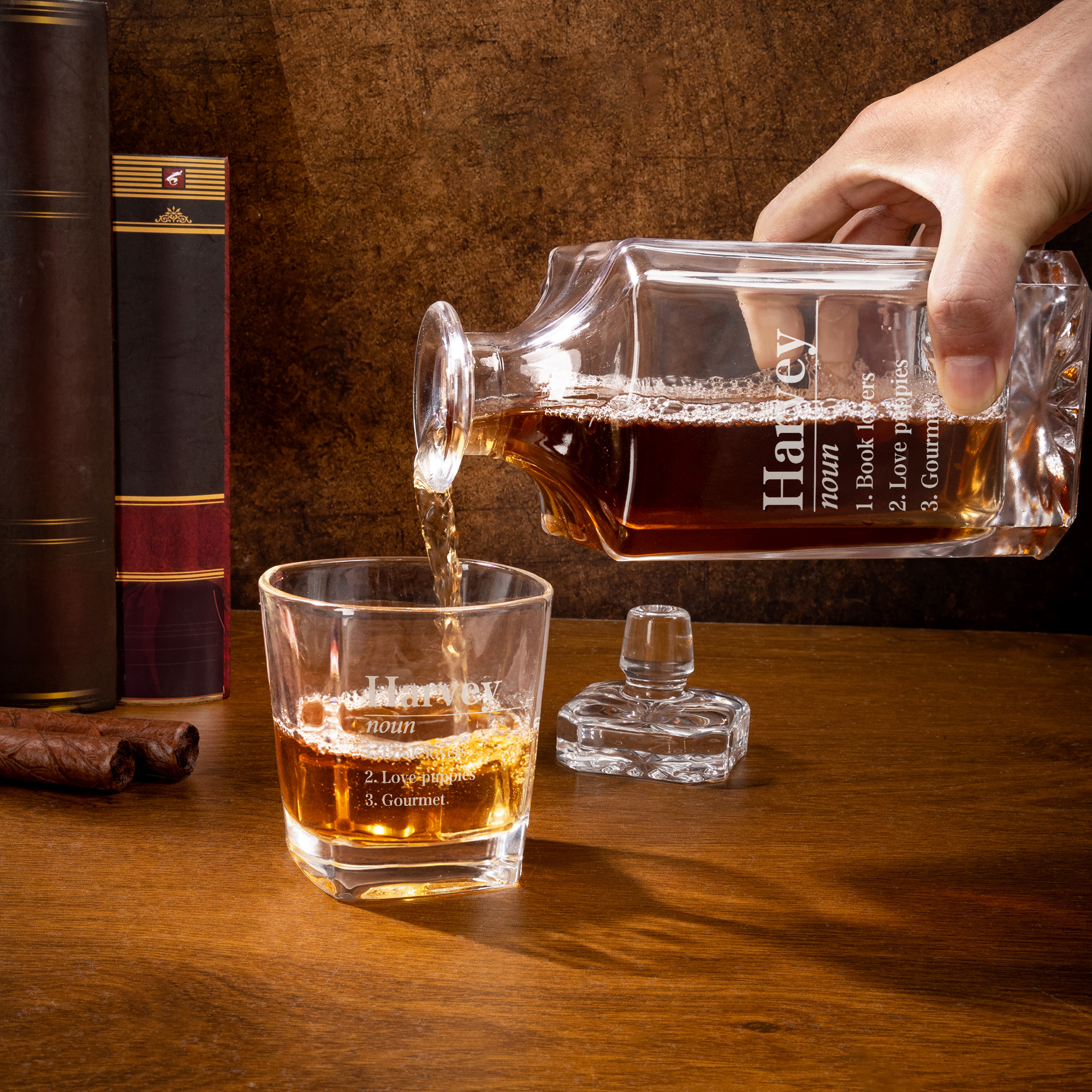 Personalisierte Vier-Prism Whiskey Dekanter mit Namen und Text Vatertag ...