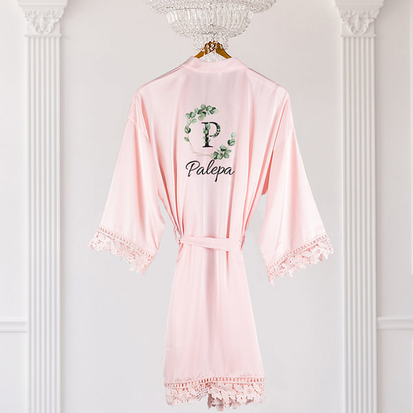 Personalized Bridesmaid Satin Robe with Lace-Trim Bridesmaid Dressing ...