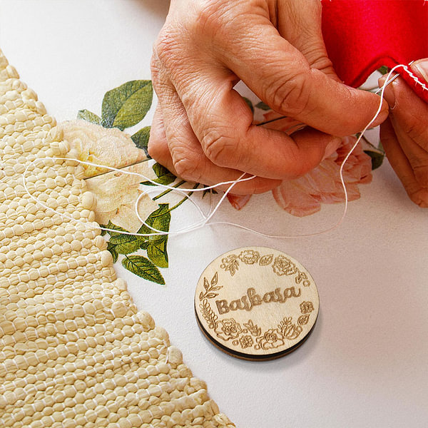 Personalized Magnetic Flower Needle Holder with Engraved Name Birthday ...