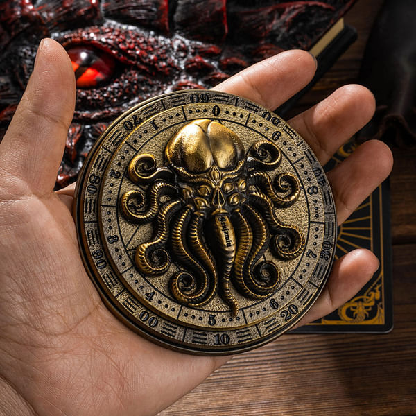 Personalized Engraved Cthulhu Dice Spinner with Name Birthday Board ...